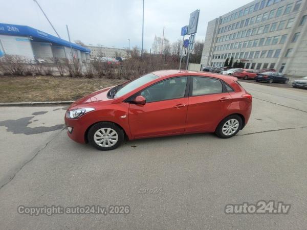 Red Hyundai i30 2017 in Tallinn, with an engine capacity of 1.40 L and mileage of 88 thousand km for 6900 €, photo 6 on AUTOMOTO.COM.LV