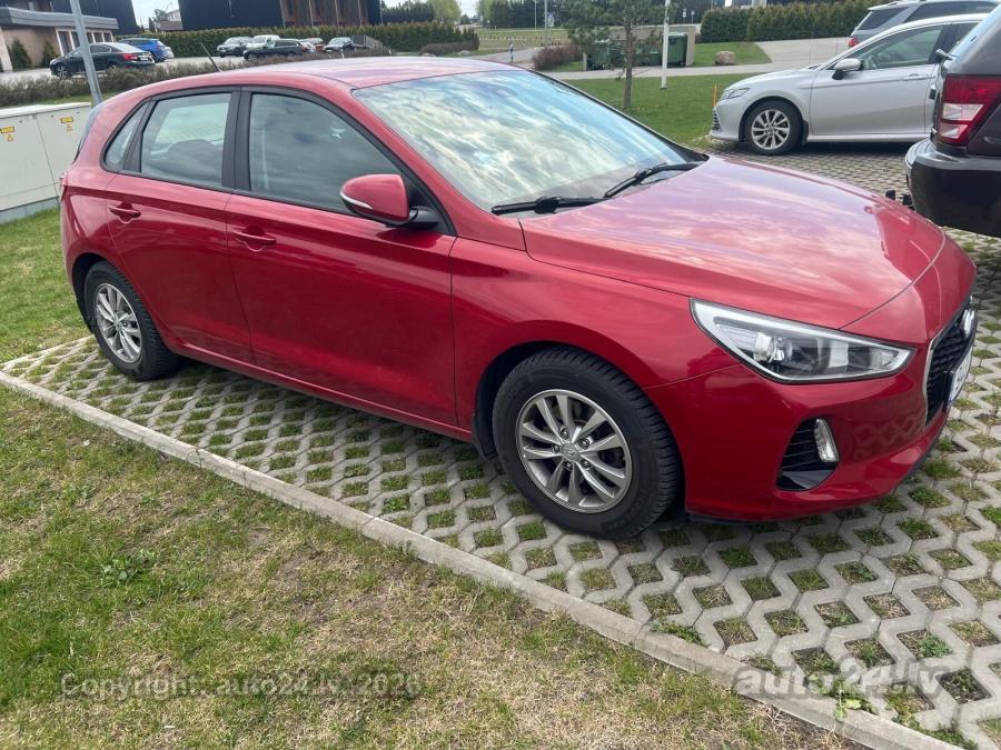 Red Hyundai i30 2017 in Tallinn, with an engine capacity of 1.40 L and mileage of 112 thousand km for 10500 €, photo 1 on AUTOMOTO.COM.LV