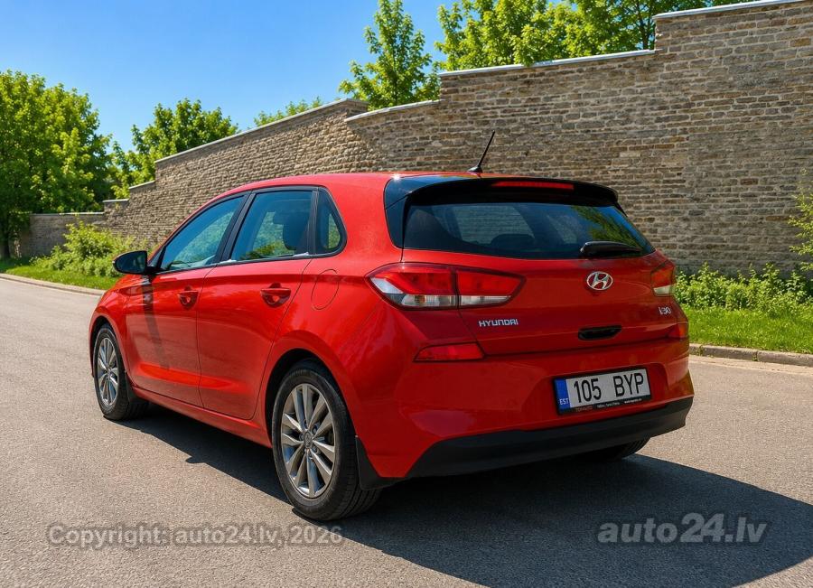 Красный Хендай i30 2018 в Таллин, объемом двигателя 1.40 л и пробегом 127 тыс. км за 11500 €, фото 3 на AUTOMOTO.COM.LV