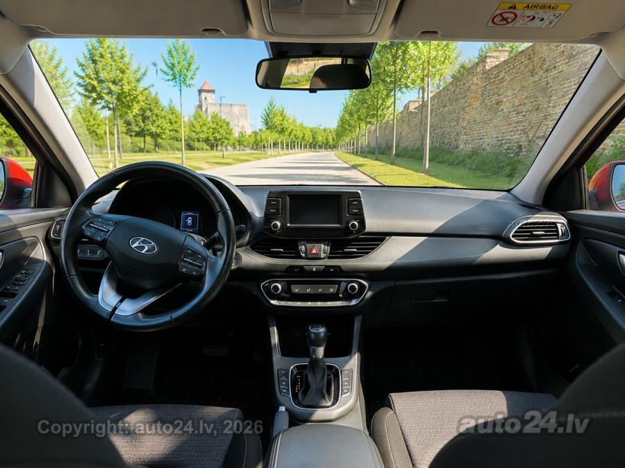 Красный Хендай i30 2018 в Таллин, объемом двигателя 1.40 л и пробегом 127 тыс. км за 11500 €, фото 6 на AUTOMOTO.COM.LV