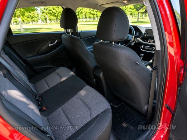 Красный Хендай i30 2018 в Таллин, объемом двигателя 1.40 л и пробегом 127 тыс. км за 11500 €, фото 7 на AUTOMOTO.COM.LV