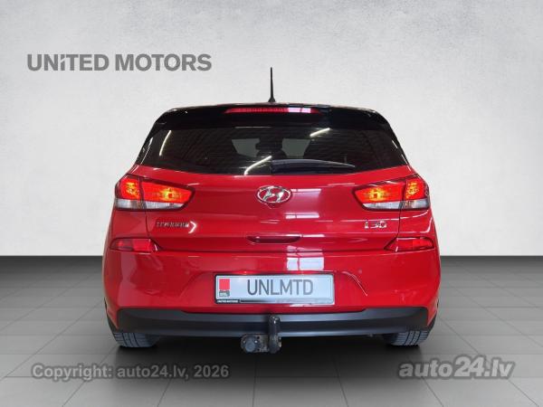 Red Hyundai i30 2018 in Tallinn, with an engine capacity of 1.40 L and mileage of 92 thousand km for 10500 €, photo 6 on AUTOMOTO.COM.LV