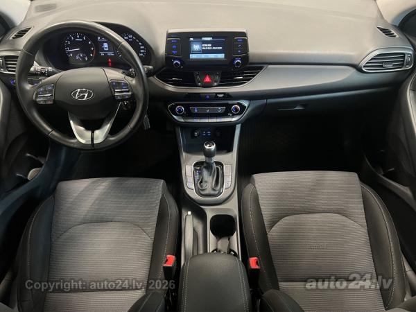 Red Hyundai i30 2018 in Tallinn, with an engine capacity of 1.40 L and mileage of 92 thousand km for 10500 €, photo 10 on AUTOMOTO.COM.LV