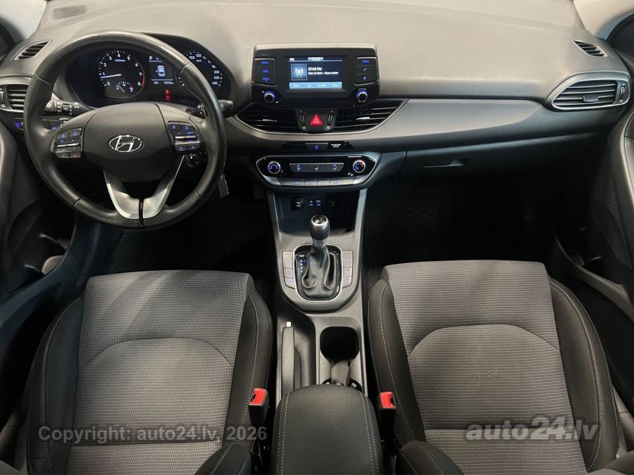 Sarkans Hyundai i30 2018 Tallina, ar dzinēja tilpumu 1.40 L un nobraukumu 92 tūkst. km par 10500 €, foto 11 vietnē AUTOMOTO.COM.LV