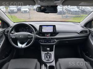 Sarkans Hyundai i30 2018 Limbaži, ar dzinēja tilpumu 1.60 L un nobraukumu 96 tūkst. km par 10550 €, foto 13 vietnē AUTOMOTO.COM.LV