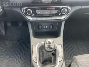 Sarkans Hyundai i30 2019 Rīga, ar dzinēja tilpumu 1.40 L un nobraukumu 144 tūkst. km par 7900 €, foto 10 vietnē AUTOMOTO.COM.LV