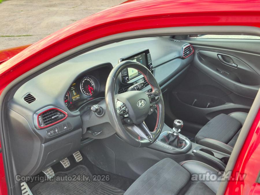 Sarkans Hyundai i30 2020 Rakvere, ar dzinēja tilpumu 2.00 L un nobraukumu 76 tūkst. km par 19900 €, foto 12 vietnē AUTOMOTO.COM.LV