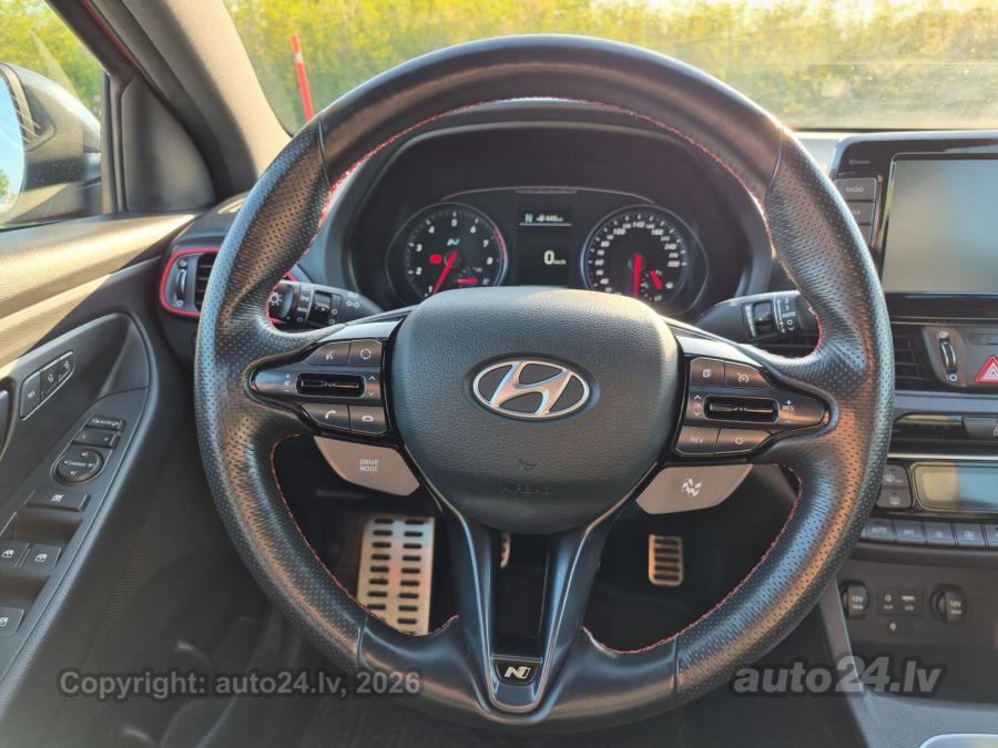 Sarkans Hyundai i30 2020 Rakvere, ar dzinēja tilpumu 2.00 L un nobraukumu 76 tūkst. km par 19900 €, foto 20 vietnē AUTOMOTO.COM.LV