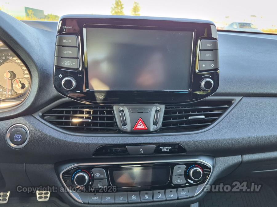 Sarkans Hyundai i30 2020 Rakvere, ar dzinēja tilpumu 2.00 L un nobraukumu 76 tūkst. km par 19900 €, foto 21 vietnē AUTOMOTO.COM.LV