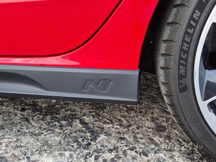 Sarkans Hyundai i30 2020 Rakvere, ar dzinēja tilpumu 2.00 L un nobraukumu 76 tūkst. km par 19900 €, foto 29 vietnē AUTOMOTO.COM.LV