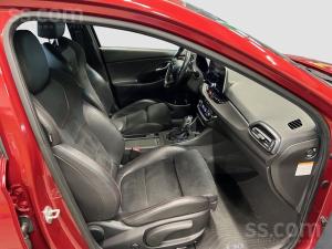 Sarkans Hyundai i30 2020 Rīga, ar dzinēja tilpumu 1.50 L un nobraukumu 85 tūkst. km par 14890 €, foto 17 vietnē AUTOMOTO.COM.LV