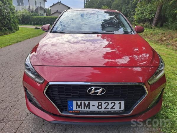 Red Hyundai i30 2020 in Riga, with an engine capacity of 1.40 L and mileage of 87 thousand km for 10300 €, photo 5 on AUTOMOTO.COM.LV