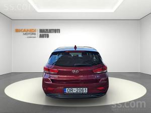 Red Hyundai i30 2021 in Liepaja, with an engine capacity of 1.50 L and mileage of 76 thousand km for 13490 €, photo 6 on AUTOMOTO.COM.LV