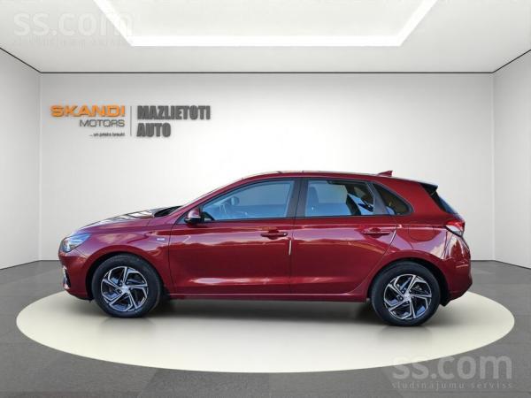 Красный Хендай i30 2021 в Лиепая, объемом двигателя 1.50 л и пробегом 76 тыс. км за 13490 €, фото 4 на AUTOMOTO.COM.LV