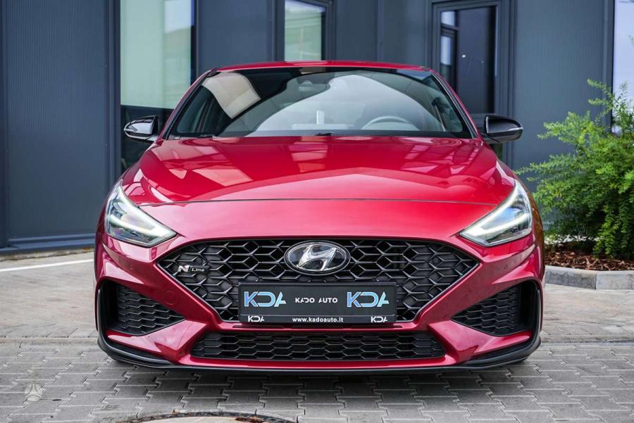 Красный Хендай i30 2022 в Каунас, объемом двигателя 1.48 л и пробегом 53 тыс. км за 16450 €, фото 5 на AUTOMOTO.COM.LV