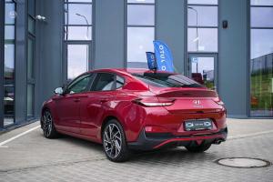 Красный Хендай i30 2022 в Каунас, объемом двигателя 1.48 л и пробегом 53 тыс. км за 16450 €, фото 10 на AUTOMOTO.COM.LV