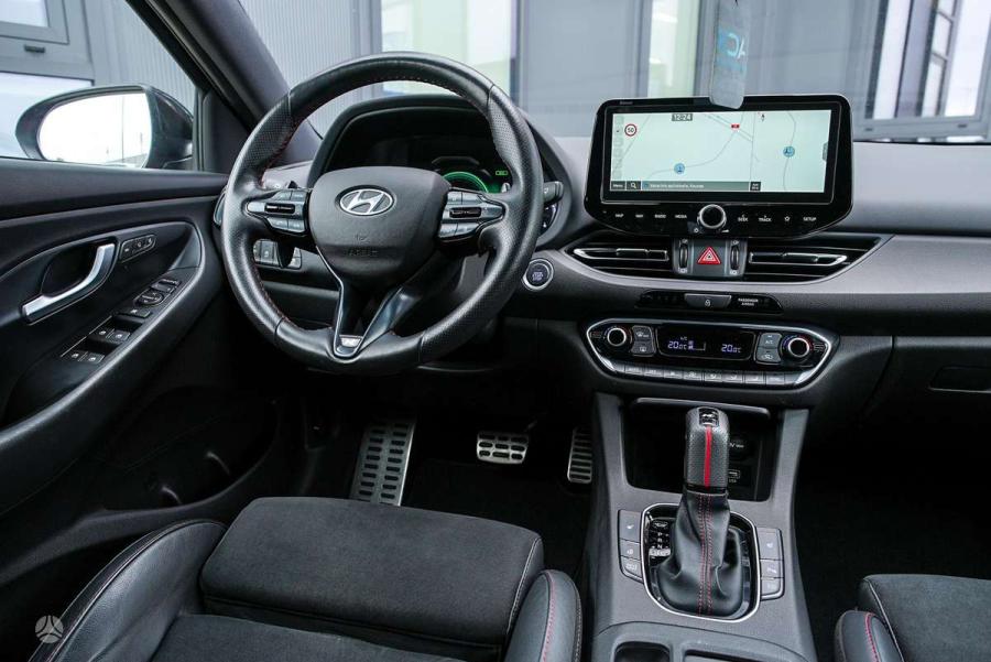 Красный Хендай i30 2022 в Каунас, объемом двигателя 1.48 л и пробегом 53 тыс. км за 16450 €, фото 18 на AUTOMOTO.COM.LV