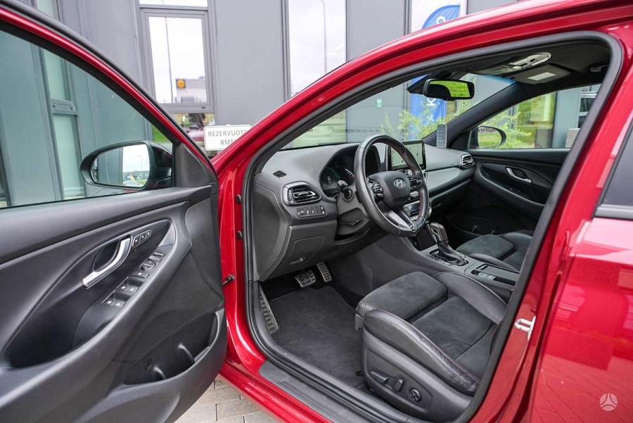 Красный Хендай i30 2022 в Каунас, объемом двигателя 1.48 л и пробегом 53 тыс. км за 16450 €, фото 24 на AUTOMOTO.COM.LV