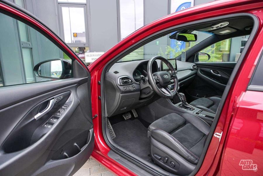 Красный Хендай i30 2022 в Каунас, объемом двигателя 1.50 л и пробегом 53 тыс. км за 16450 €, фото 24 на AUTOMOTO.COM.LV