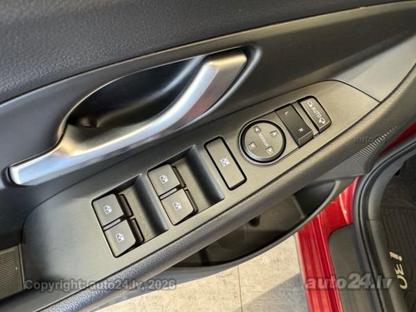 Red Hyundai i30 2023 in Tallinn, with an engine capacity of 1.00 L and mileage of 44 thousand km for 15900 €, photo 9 on AUTOMOTO.COM.LV