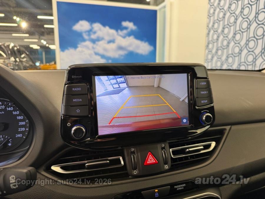 Красный Хендай i30 2023 в Таллин, объемом двигателя 1.00 л и пробегом 44 тыс. км за 15900 €, фото 15 на AUTOMOTO.COM.LV