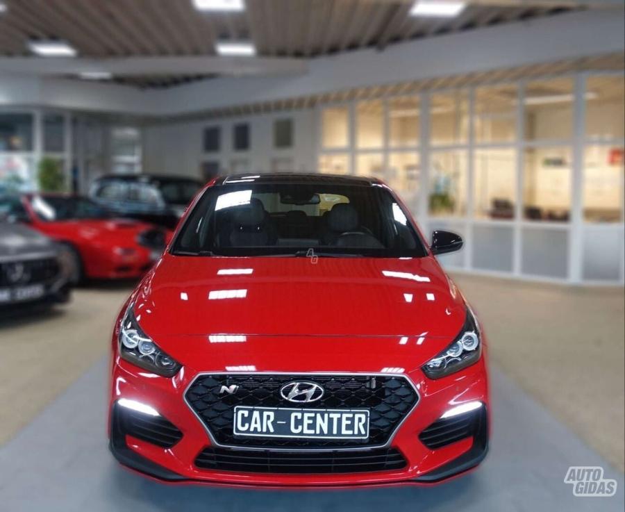 Red Hyundai i30 2019 in Kaunas, with an engine capacity of 2.00 L and mileage of 84 thousand km for 22040 €, photo 5 on AUTOMOTO.COM.LV