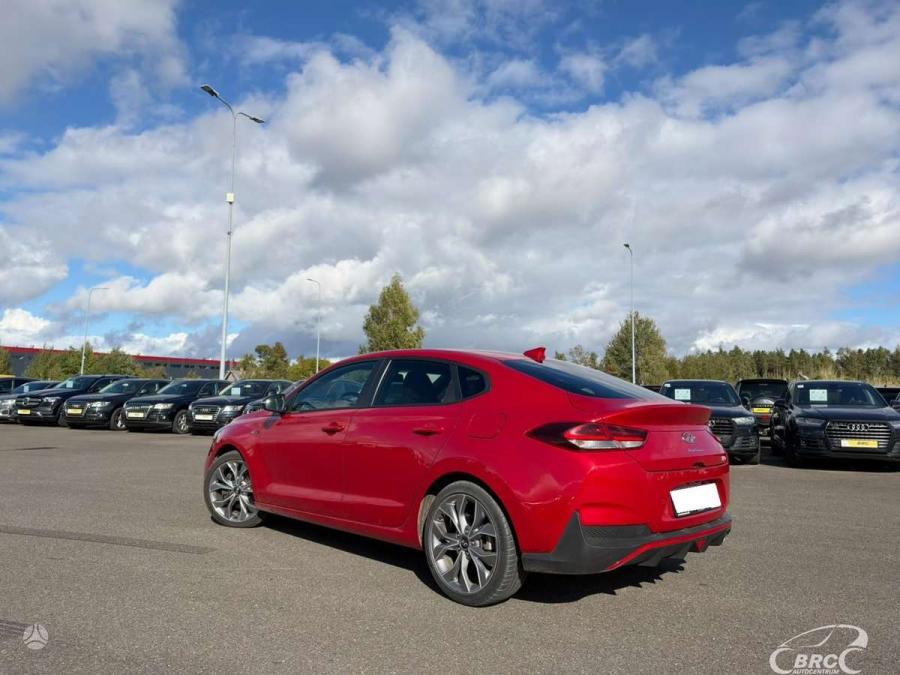 Sarkans Hyundai i30 2020 Viļņa, ar dzinēja tilpumu 1.35 L un nobraukumu 38 tūkst. km par 14500 €, foto 11 vietnē AUTOMOTO.COM.LV