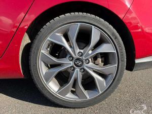 Sarkans Hyundai i30 2020 Viļņa, ar dzinēja tilpumu 1.35 L un nobraukumu 38 tūkst. km par 14500 €, foto 16 vietnē AUTOMOTO.COM.LV