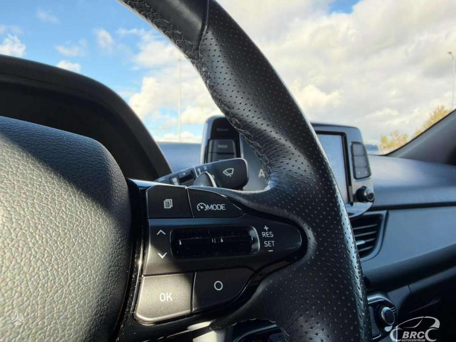 Sarkans Hyundai i30 2020 Viļņa, ar dzinēja tilpumu 1.35 L un nobraukumu 38 tūkst. km par 14500 €, foto 22 vietnē AUTOMOTO.COM.LV