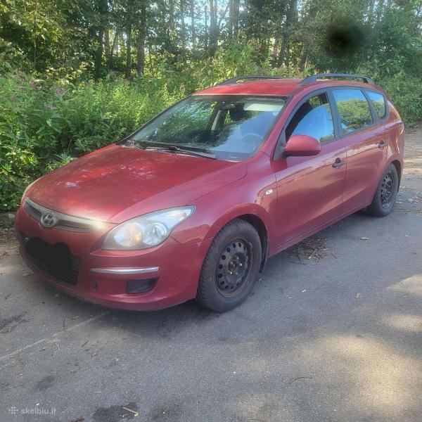 Красный Хендай i30 2009 в Каунас, объемом двигателя 1.40 л и пробегом 300 тыс. км за 700 €, фото 3 на AUTOMOTO.COM.LV