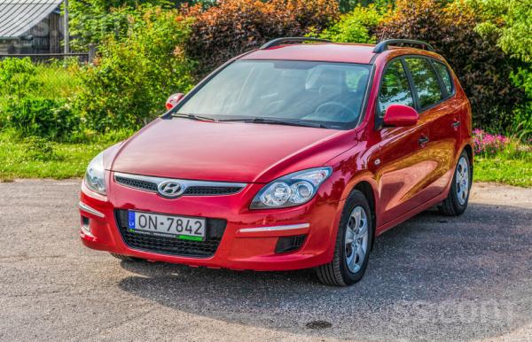 Красный Хендай i30 2010 в Лимбажи, объемом двигателя 1.40 л и пробегом 195 тыс. км за 3000 €, фото 1 на AUTOMOTO.COM.LV