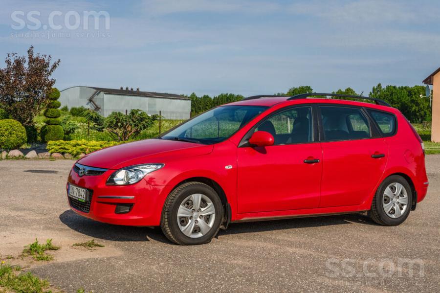 Sarkans Hyundai i30 2010 Limbaži, ar dzinēja tilpumu 1.40 L un nobraukumu 195 tūkst. km par 3000 €, foto 6 vietnē AUTOMOTO.COM.LV