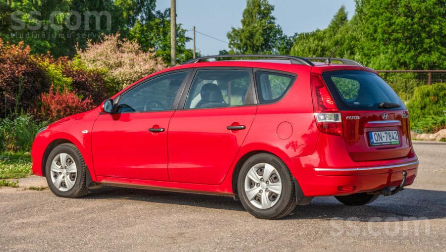 Sarkans Hyundai i30 2010 Limbaži, ar dzinēja tilpumu 1.40 L un nobraukumu 195 tūkst. km par 3000 €, foto 7 vietnē AUTOMOTO.COM.LV