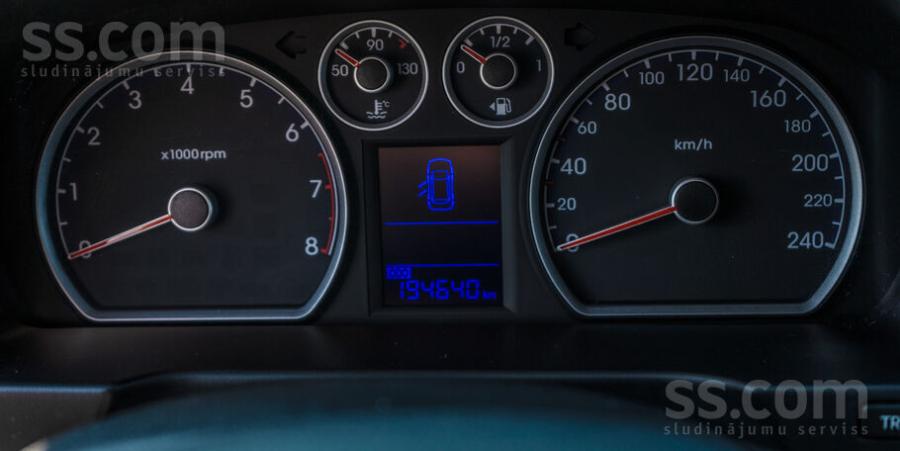 Sarkans Hyundai i30 2010 Limbaži, ar dzinēja tilpumu 1.40 L un nobraukumu 195 tūkst. km par 3000 €, foto 26 vietnē AUTOMOTO.COM.LV