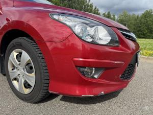 Красный Хендай i30 2011 в Вильнюс, объемом двигателя 1.59 л и пробегом 93 тыс. км за 3300 €, фото 6 на AUTOMOTO.COM.LV
