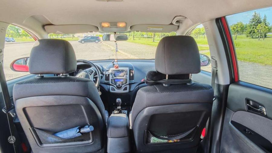 Sarkans Hyundai i30 2012 Kauņa, ar dzinēja tilpumu 1.58 L un nobraukumu 219 tūkst. km par 2600 €, foto 7 vietnē AUTOMOTO.COM.LV