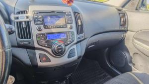 Sarkans Hyundai i30 2012 Kauņa, ar dzinēja tilpumu 1.58 L un nobraukumu 219 tūkst. km par 2600 €, foto 8 vietnē AUTOMOTO.COM.LV
