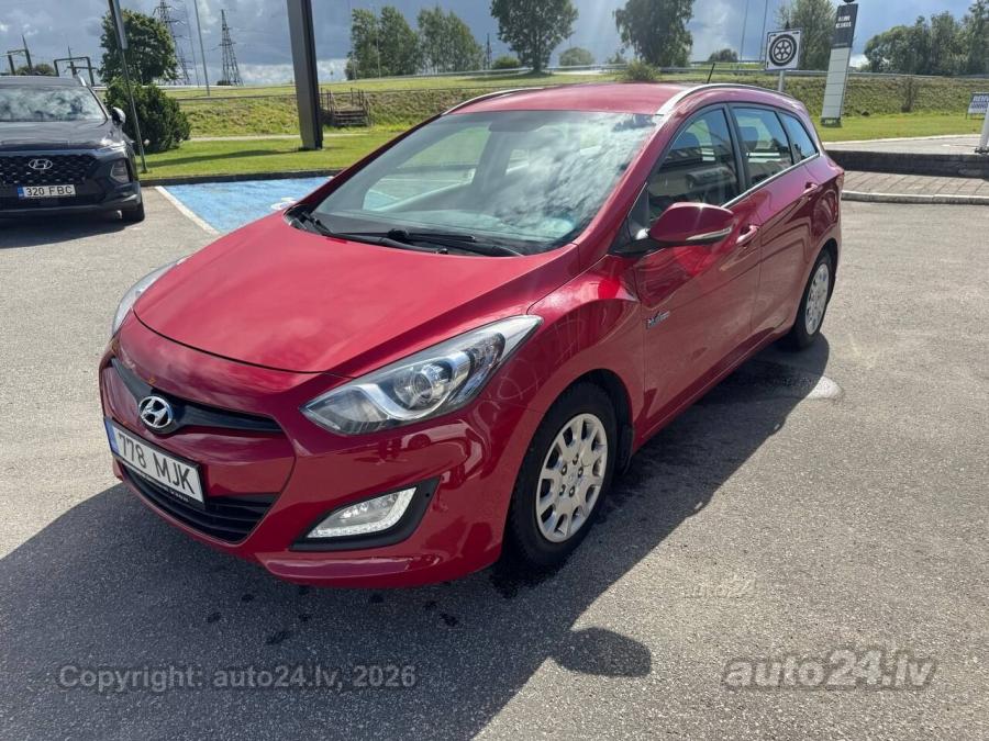 Красный Хендай i30 2014 в Нарва, объемом двигателя 1.60 л и пробегом 124 тыс. км за 6290 €, фото 4 на AUTOMOTO.COM.LV