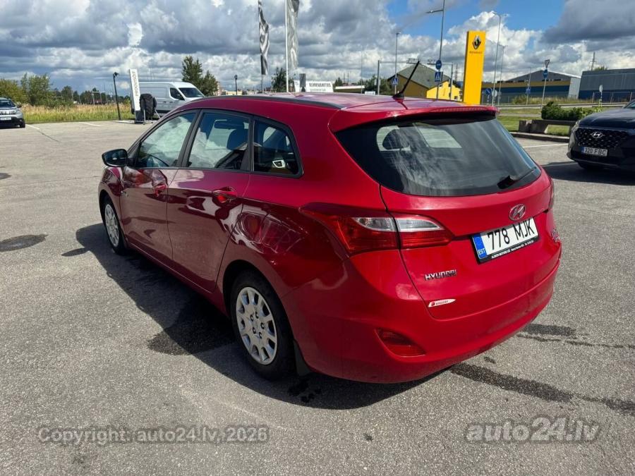 Красный Хендай i30 2014 в Нарва, объемом двигателя 1.60 л и пробегом 124 тыс. км за 6290 €, фото 5 на AUTOMOTO.COM.LV