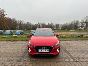 Red Hyundai i30 2018 in Tartu, with an engine capacity of 1.60 L and mileage of 366 thousand km for 5799 €, photo  on AUTOMOTO.COM.LV
