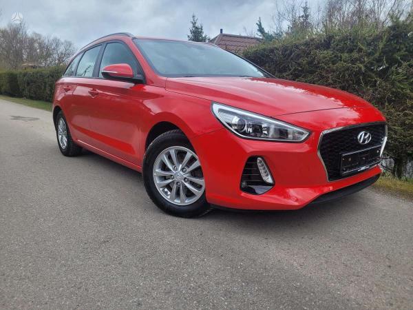 Красный Хендай i30 2018 в Вилкавишкис, объемом двигателя 1.00 л и пробегом 112 тыс. км за 6999 €, фото 1 на AUTOMOTO.COM.LV