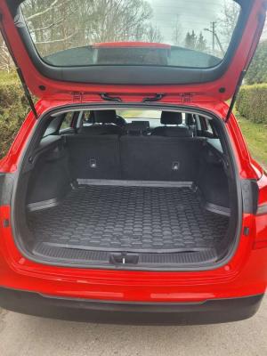 Sarkans Hyundai i30 2018 Vilkaviškis, ar dzinēja tilpumu 1.00 L un nobraukumu 112 tūkst. km par 6999 €, foto 6 vietnē AUTOMOTO.COM.LV