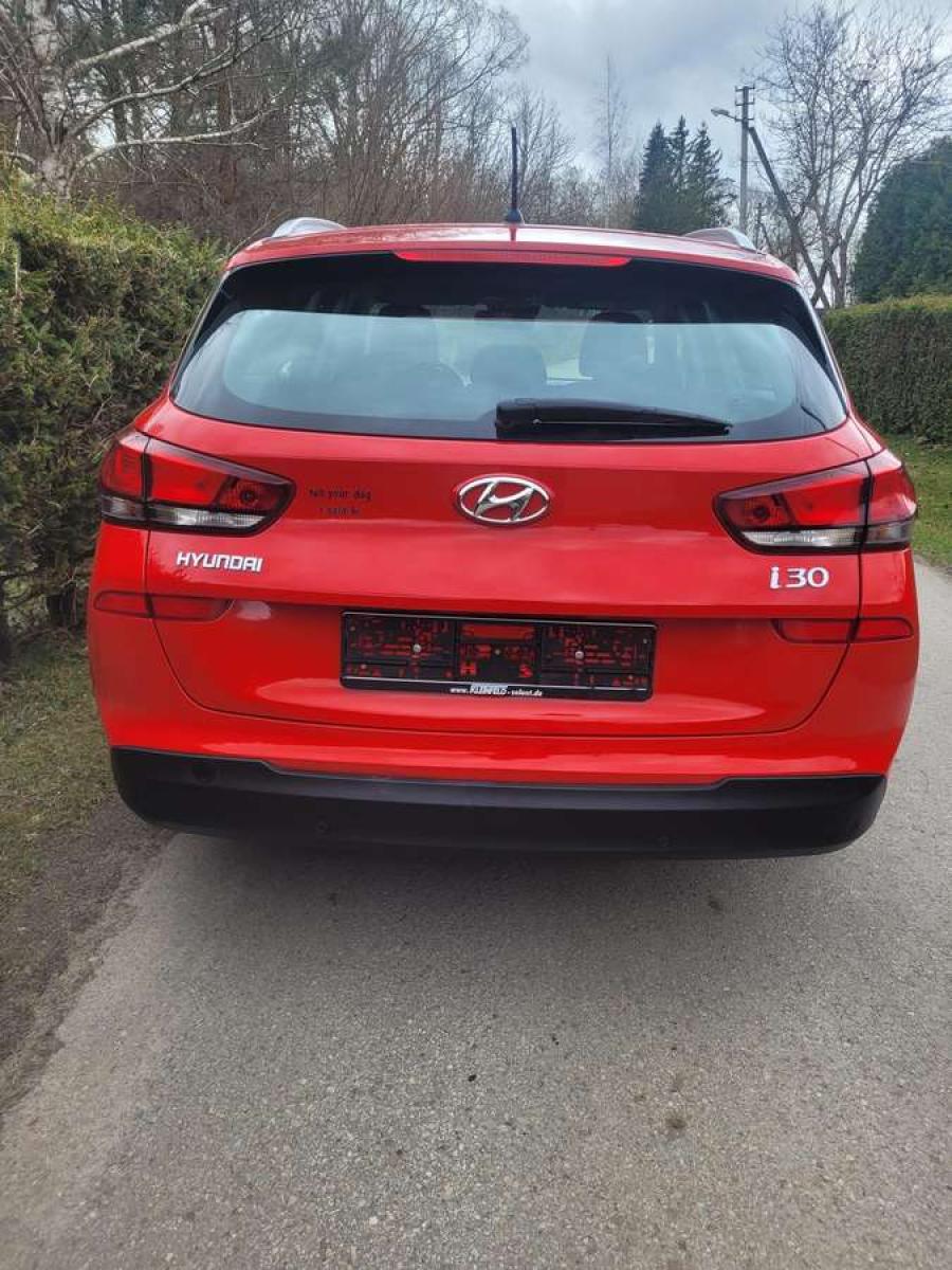 Sarkans Hyundai i30 2018 Vilkaviškis, ar dzinēja tilpumu 1.00 L un nobraukumu 112 tūkst. km par 6999 €, foto 10 vietnē AUTOMOTO.COM.LV