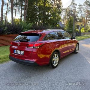 Sarkans Hyundai i30 2018 Tallina, ar dzinēja tilpumu 1.60 L un nobraukumu 220 tūkst. km par 6490 €, foto 4 vietnē AUTOMOTO.COM.LV