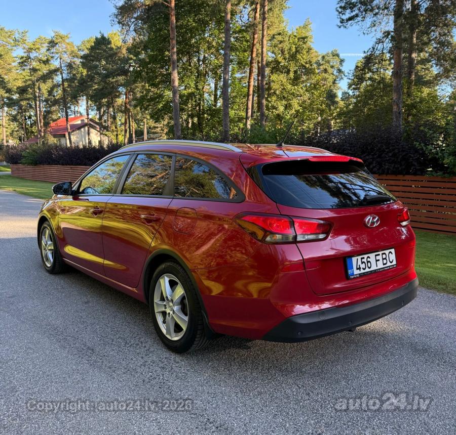 Sarkans Hyundai i30 2018 Tallina, ar dzinēja tilpumu 1.60 L un nobraukumu 220 tūkst. km par 6490 €, foto 6 vietnē AUTOMOTO.COM.LV