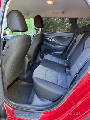 Sarkans Hyundai i30 2018 Tallina, ar dzinēja tilpumu 1.60 L un nobraukumu 220 tūkst. km par 6490 €, foto 21 vietnē AUTOMOTO.COM.LV