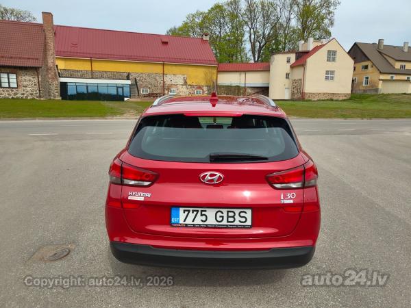 Sarkans Hyundai i30 2020 Tallina, ar dzinēja tilpumu 1.40 L un nobraukumu 74 tūkst. km par 12700 €, foto 3 vietnē AUTOMOTO.COM.LV