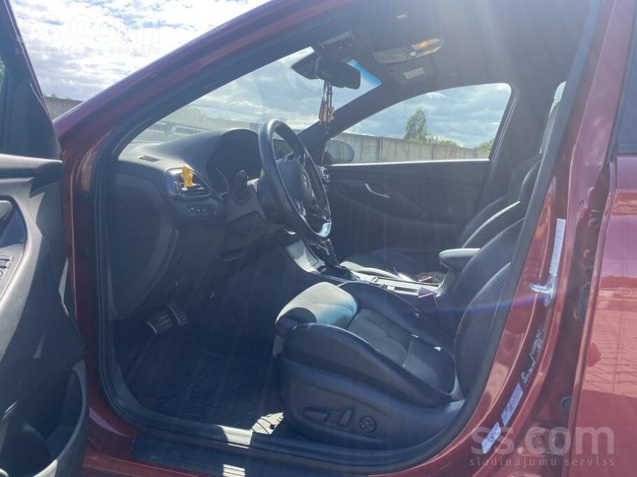 Red Hyundai i30 2020 in Riga, with an engine capacity of 1.50 L and mileage of 85 thousand km for 15500 €, photo 5 on AUTOMOTO.COM.LV