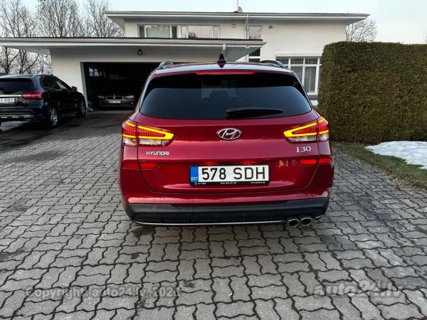 Red Hyundai i30 2022 in Tallinn, with an engine capacity of 1.50 L and mileage of 52 thousand km for 19500 €, photo 4 on AUTOMOTO.COM.LV