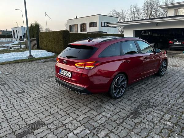 Red Hyundai i30 2022 in Tallinn, with an engine capacity of 1.50 L and mileage of 52 thousand km for 19500 €, photo 6 on AUTOMOTO.COM.LV